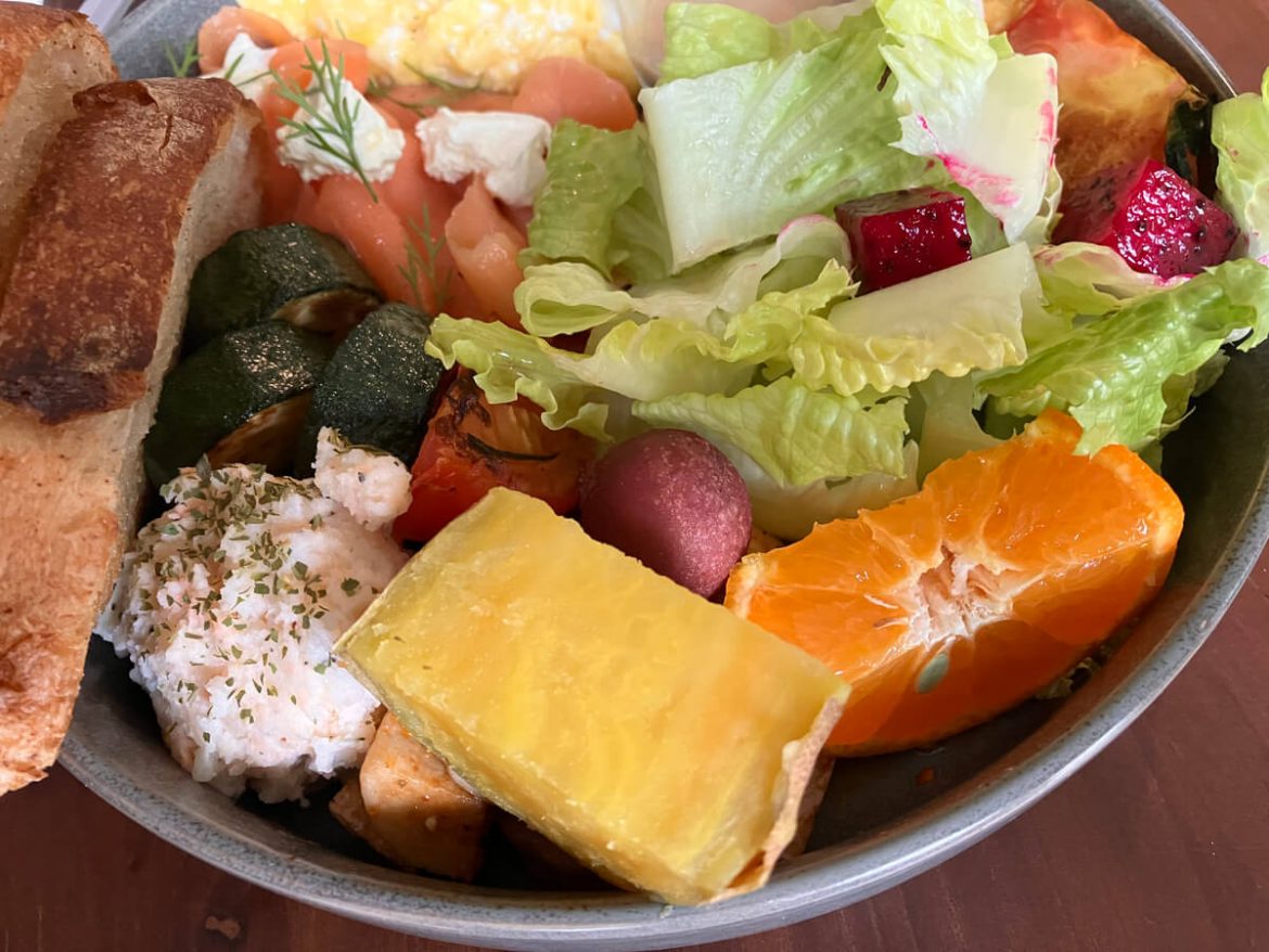 【台中西屯】Mook 木可餐行 | 寵物友善老宅早午餐推薦！餐廳環境菜單價位介紹 - 美食遊人