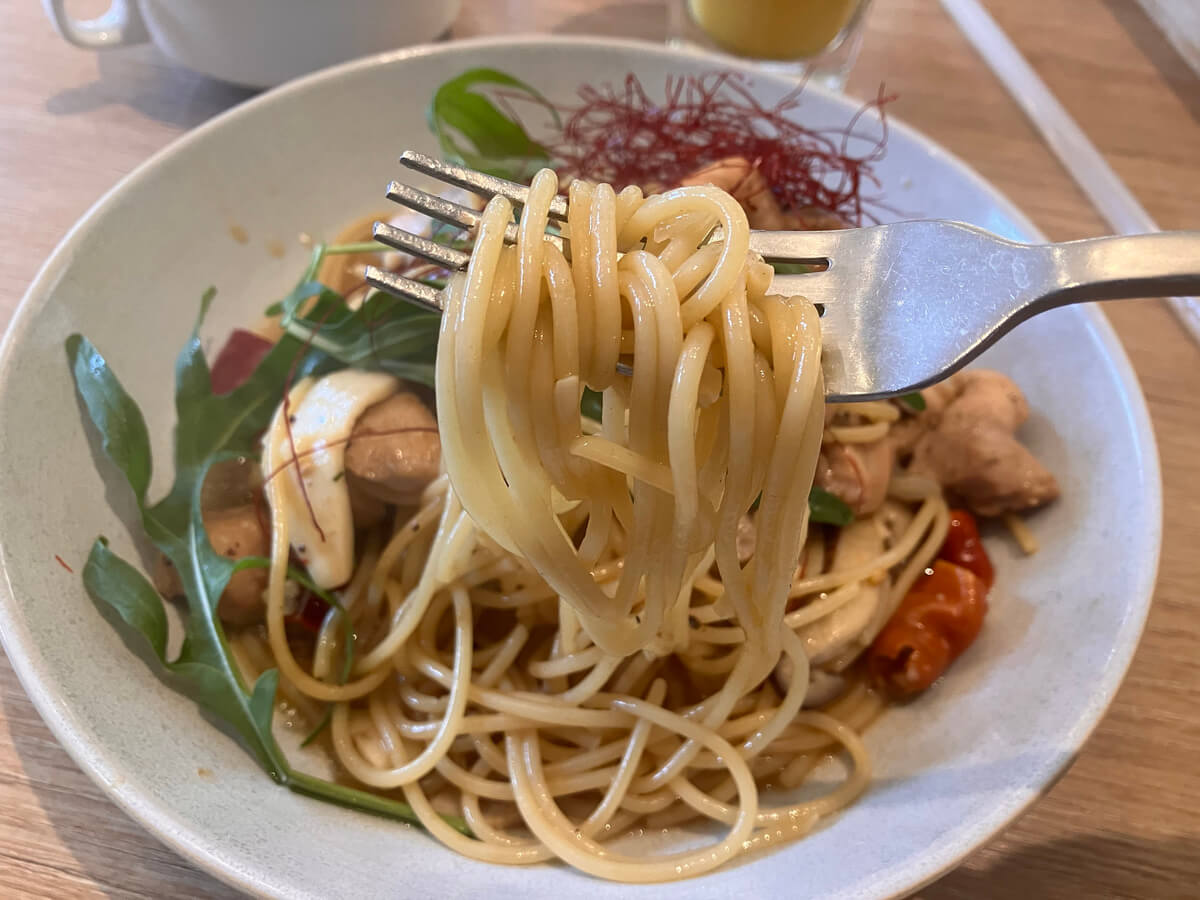 【台中北屯】The Maple Cafe 楓葉咖啡 | 澳洲風味早午餐推薦！餐廳環境菜單價位介紹 - 美食遊人