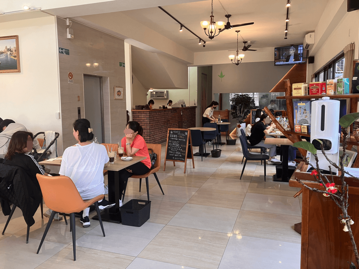 【台中北屯】The Maple Cafe 楓葉咖啡 | 澳洲風味早午餐推薦！餐廳環境菜單價位介紹 - 美食遊人